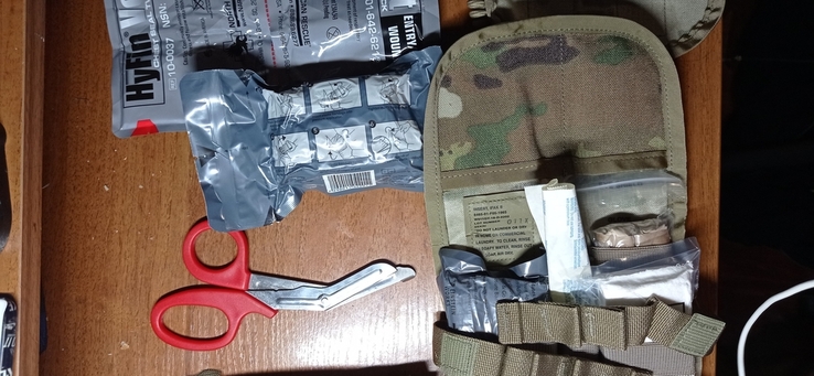 Тактическая аптечка IFAK First Aid Kit II с 2 турникетами, Цвет ...