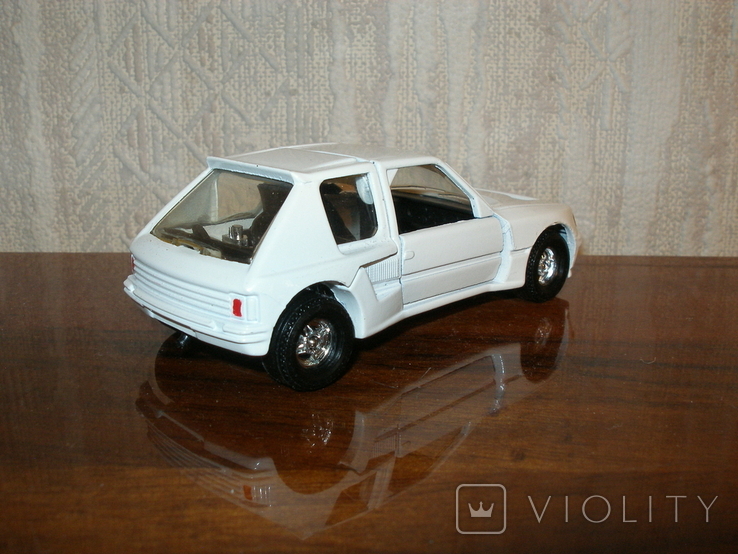 Модель Peugeot 205 T16 (Corgi mobil performance car collection) – на ...