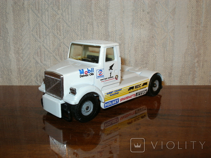 Модель Volvo Racing Truck (Corgi mobil performance car collection ...