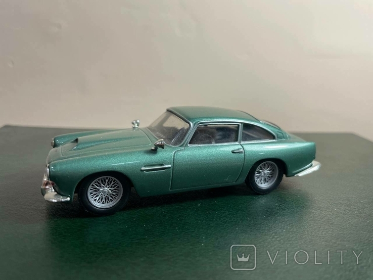 1:43 Aston Martin DB4 GT Coupe Series II 1960 Diecast Car Sage Green ...
