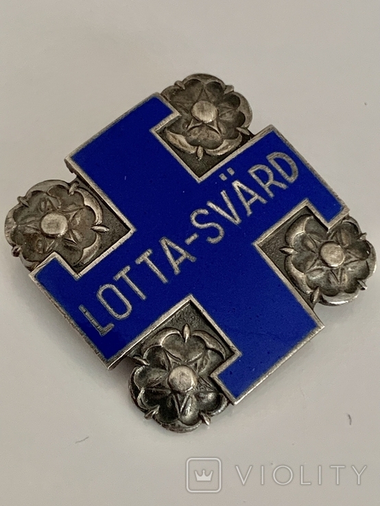 Знак женской военизированной организации LOTTA SVARD 1937 г, серебро ...
