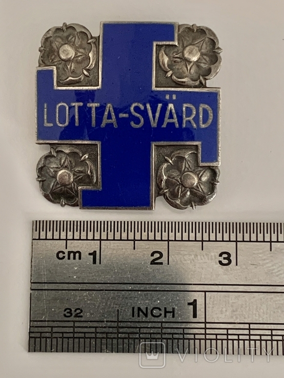 Знак женской военизированной организации LOTTA SVARD 1937 г, серебро ...