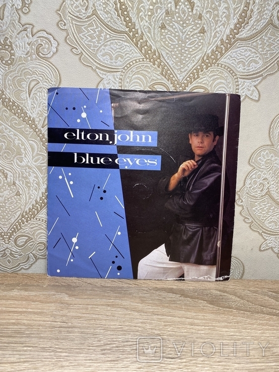 Сингл ELTON JOHN BLUE EYES(1982) 7" Вініл, Оригінальне видання The ...