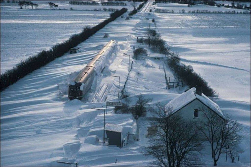 "Blizzard of the century" in Germany: a selection of photographs from ...
