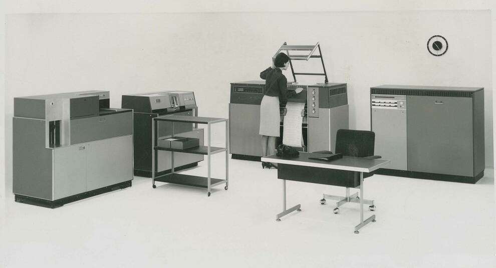Workspace in the 70s: what the offices of a large Australian company ...